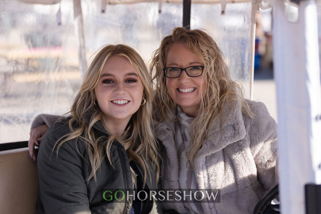 GoHorseShow - Jordan-Congress-2022-thomas mom daughter